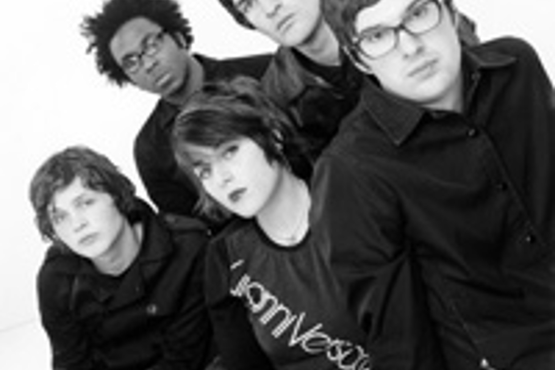 Interview - PRETTY GIRLS MAKE GRAVES - Ausgabe #53 - Ox Fanzine
